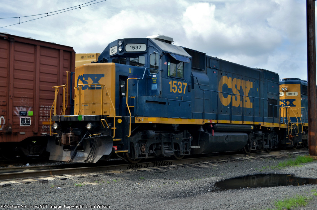 CSX 1537